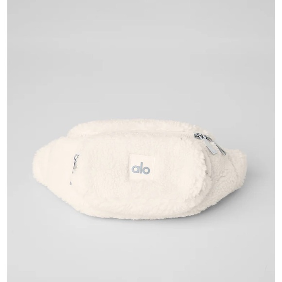 ALO Yoga | Bags | Alo Sherpa Explorer Fanny Pack Crossbody Bag | Poshmark